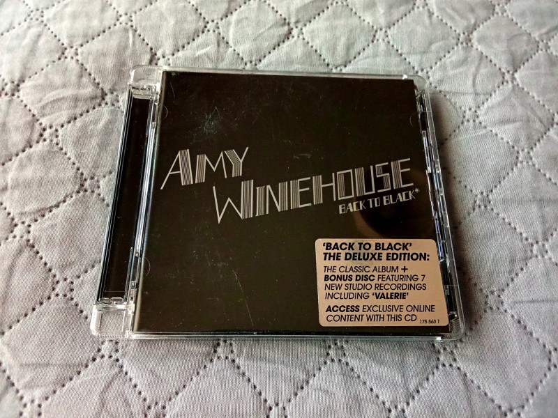 Amy Winehouse - Back To Black (2 CD Deluxe Edition)