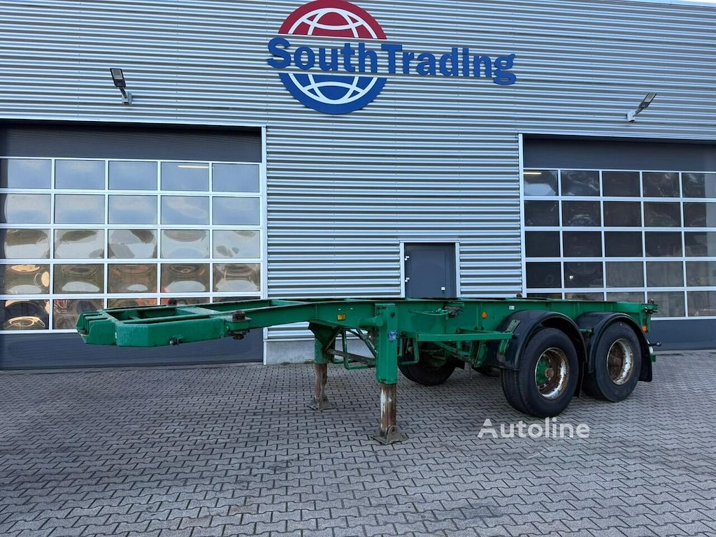 Renders NA poluprikolica za prevoz kontejnera