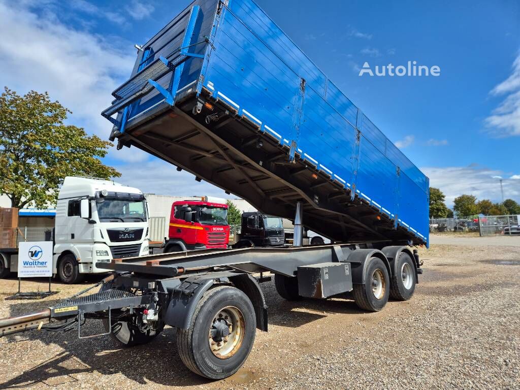 SVF 3 axle trailer with tip prikolica kiper
