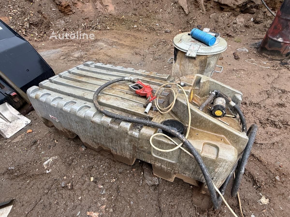 Prodaje se Andre Selecta 400L 12V Dieseltank med pumpe rezervoar za skladistenje goriva na aukciji