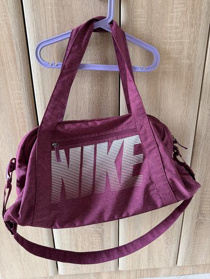 Nike torba