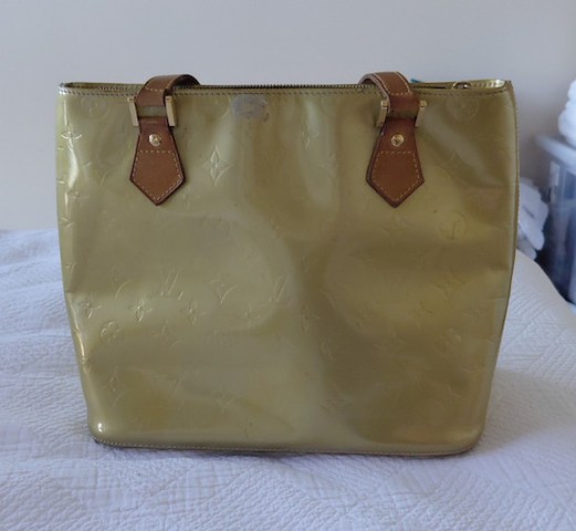 Louis Vuitton Monogram Vernis Houston
