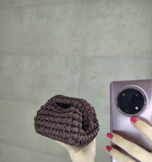Nova mini clutch tamno braon