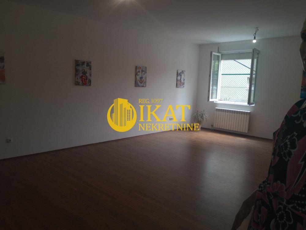 Kumodraška, Dvosoban stan na prodaju, 103m2, 237.000€