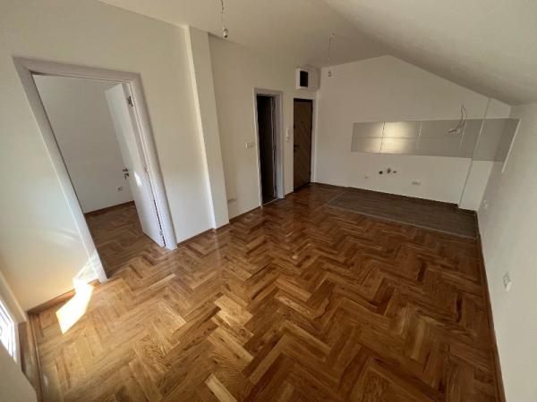Beogradska, Jednoiposoban stan na prodaju, 33m2, 80.200€
