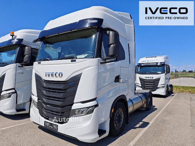 IVECO AS440S46T/P2 LNG tegljač