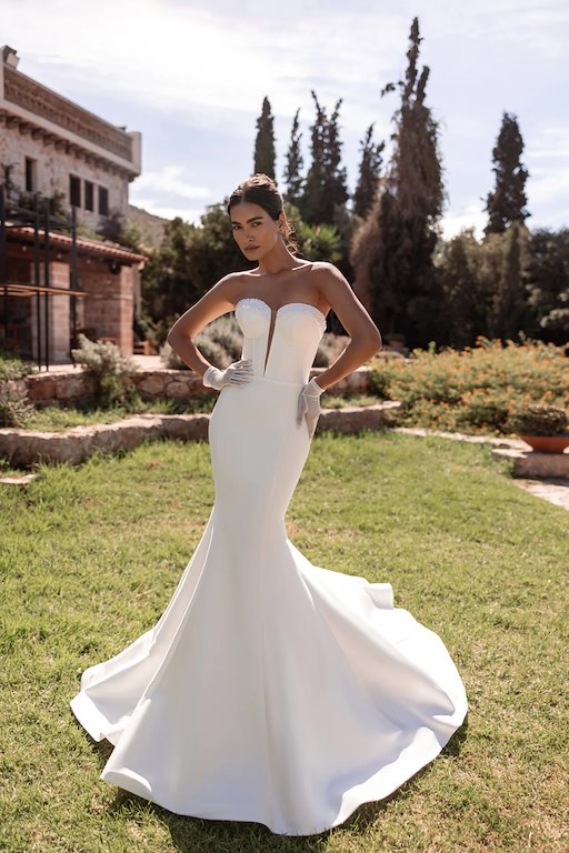 Demetrios 8295