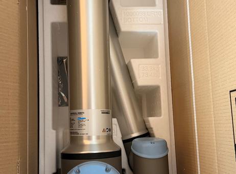 Universal Robots UR12e Cobot 12.5kg 1300mm kolaborativni robot – NOVO u originalnom pakovanju
