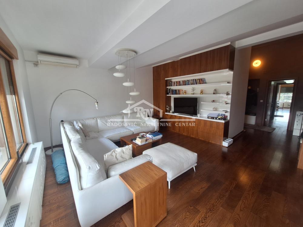 Lux penthouse 87m2 sa terasom i galerijom od 11m2 ID#1672
349.000 €