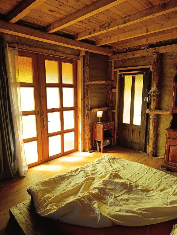 Hemp glamping