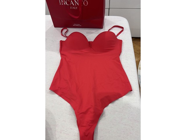 Incanto body koral