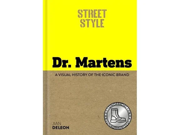 Street Style: Dr. Martens - Jian DeLeon