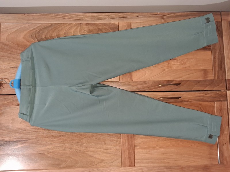 Zelene pantalone