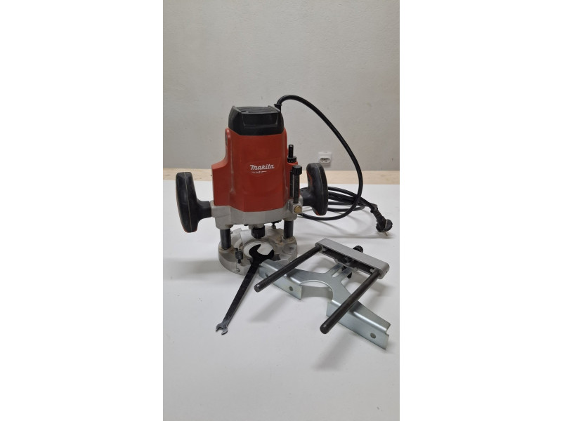 Makita rucni frezer
