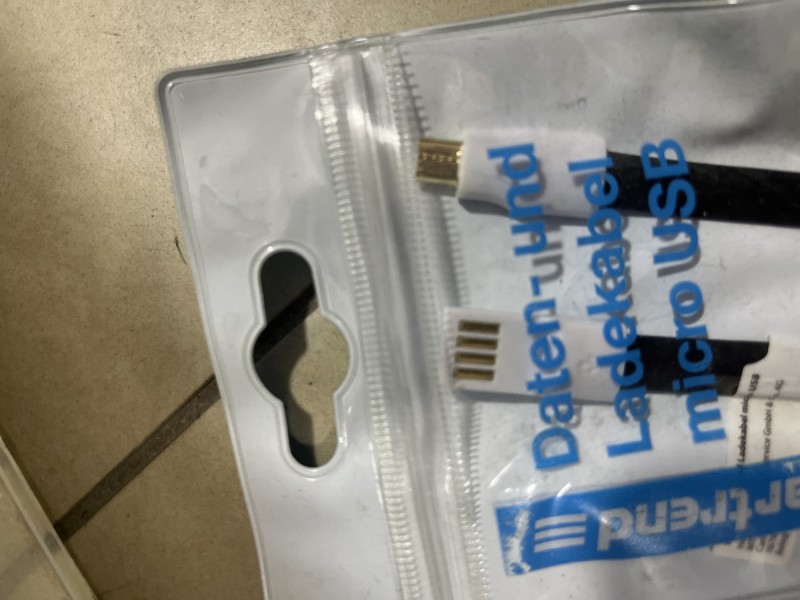 Crni mikro USB kabal dužine 0,3 m