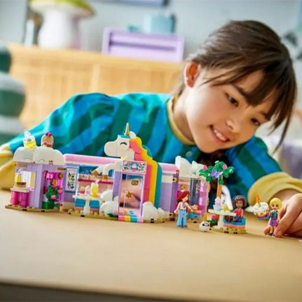 LEGO FRIENDS Unicorn Dream Cafe LE42684