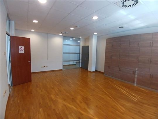 Poslovni prostor, Bežanijska kosa, 330m2