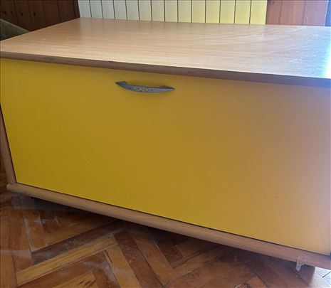 TV Komoda sa točkićima 90x50cm