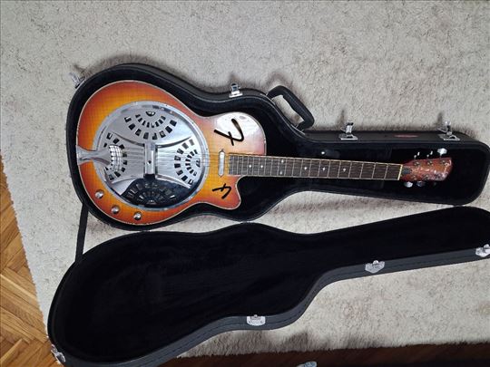 Fender FR-50CE Cutaway Electro Acoustic i kofer
