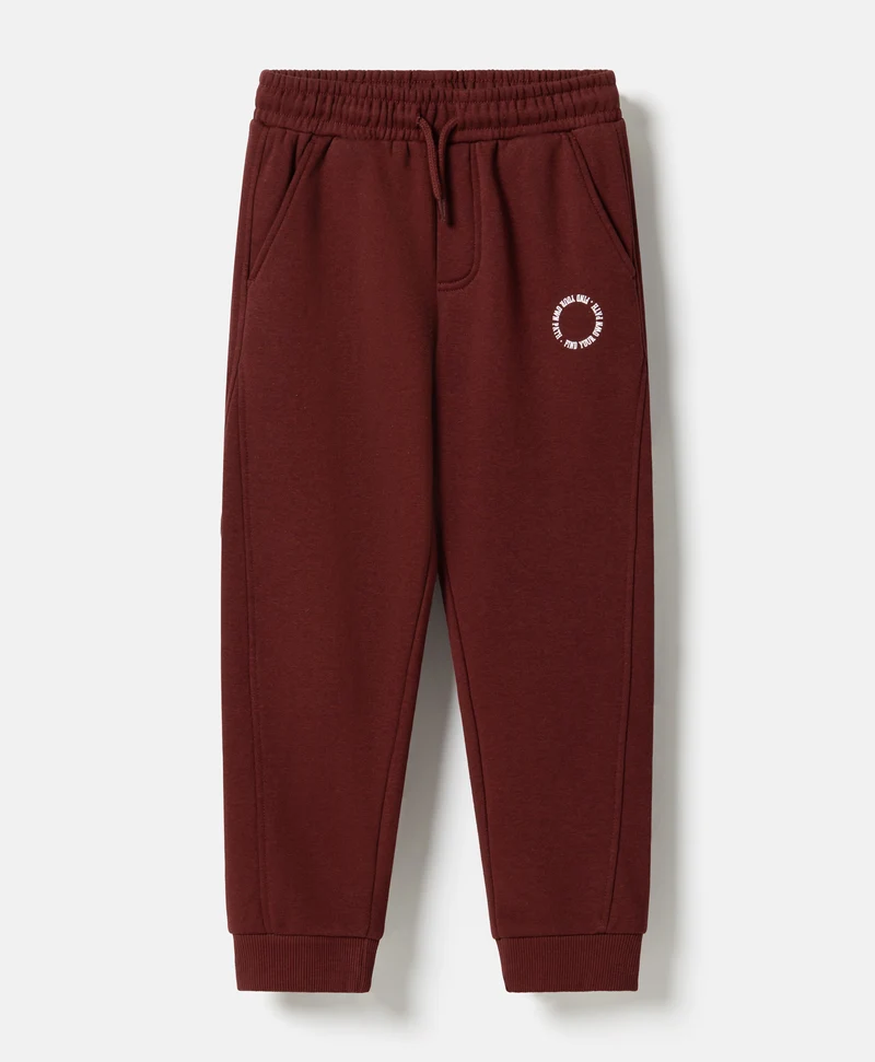 Sportske pantalone za dečake u bordo boji