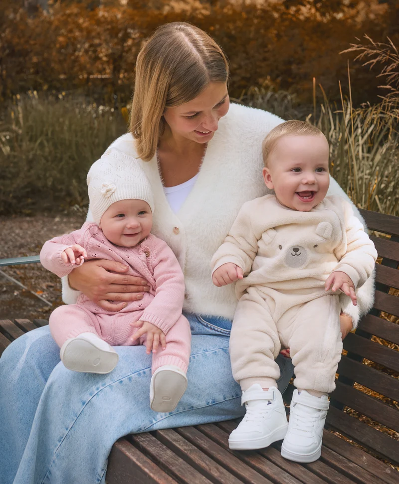 Kombinezon za bebe od velura sa motivom medveda