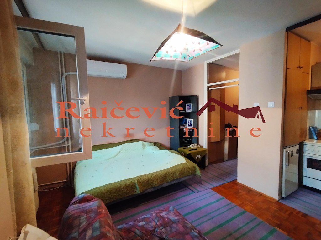 STARI GRAD DORCOL 28m2 , 168000e
