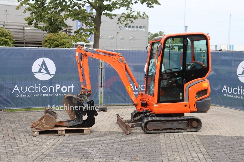 Prodaje se Kubota KX016-4 mini bager na aukciji