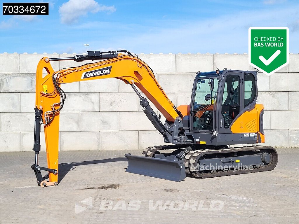 Novi Develon DX85 R-7 A/C mini bager