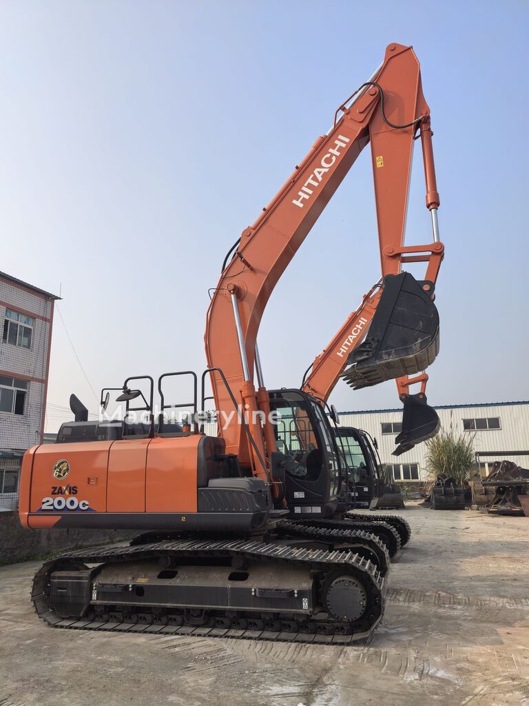 Novi Hitachi ZX200C-6A bager guseničar