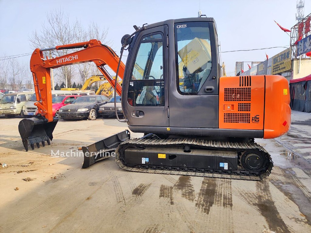 Novi Hitachi ZX60C mini bager