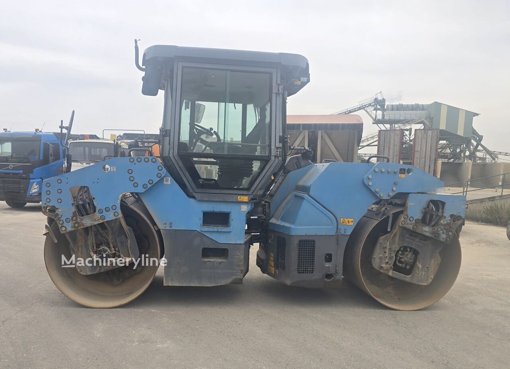 Dynapac CC 4200 valjak za asfalt