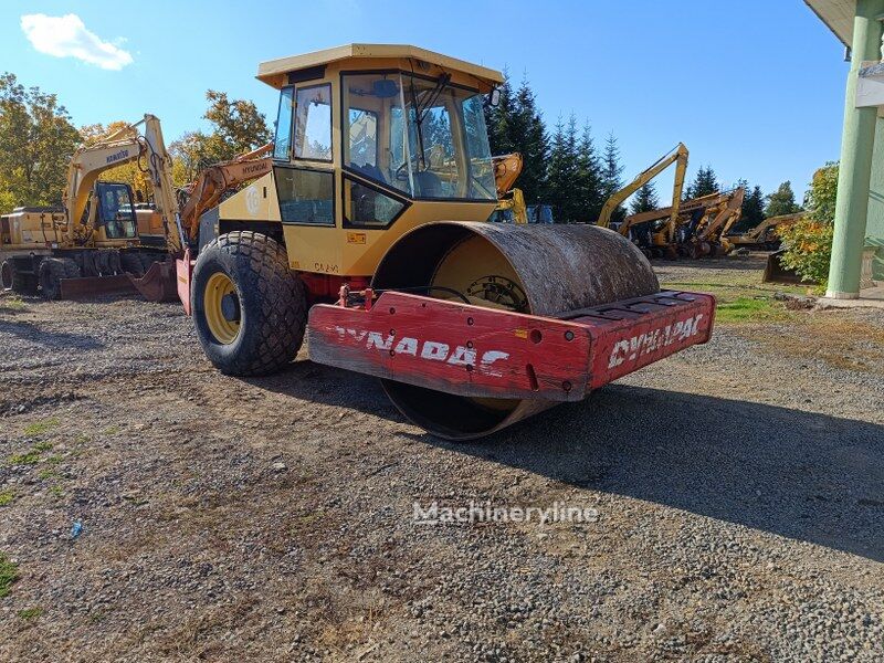 Dynapac CA250D kompaktor s jednim valjkom
