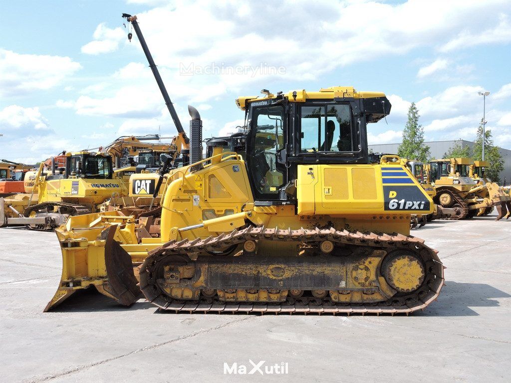 Komatsu D61PXi-24 buldožer