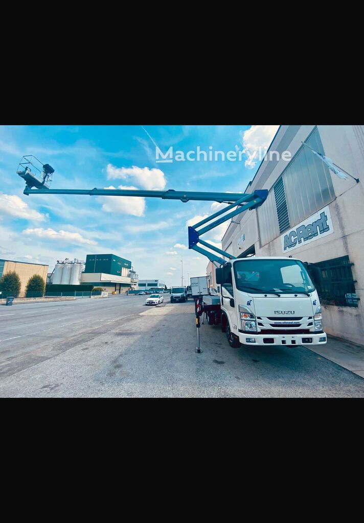 Isuzu auto dizalica s korpom