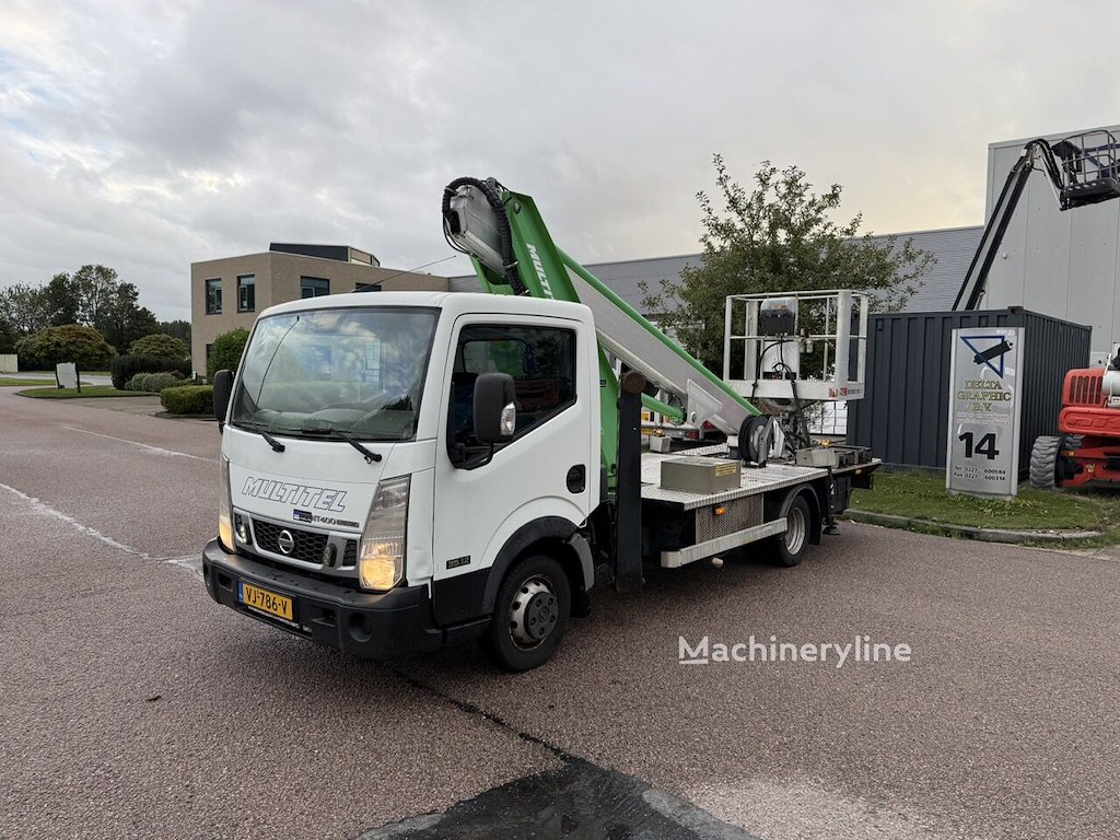 Nissan NT400 auto dizalica s korpom