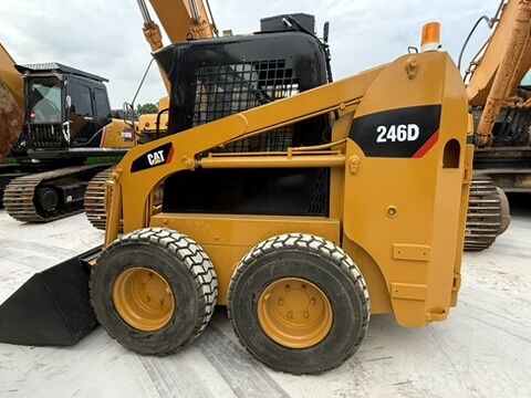 Caterpillar 246D mini utovarivač