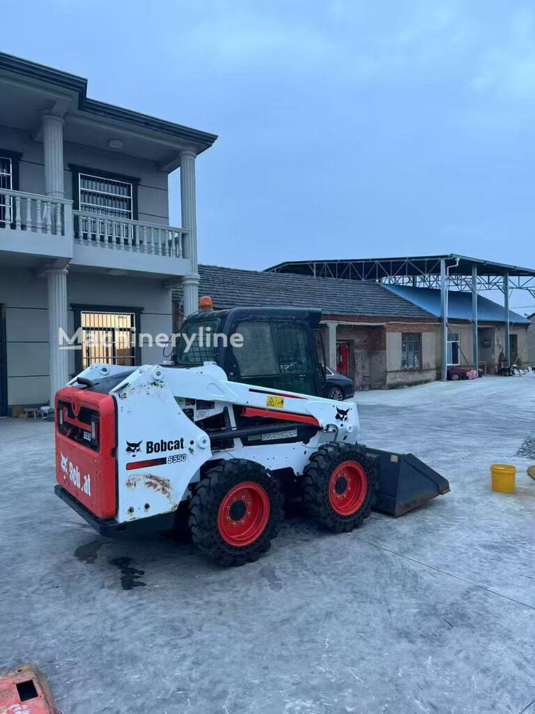 Bobcat S550 mini utovarivač