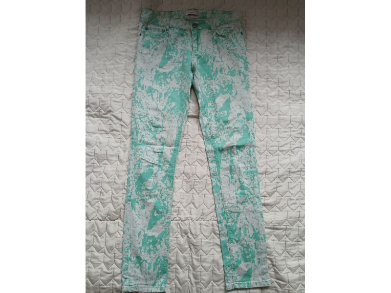 FB Sister zeleno-bele sarene pantalone, M