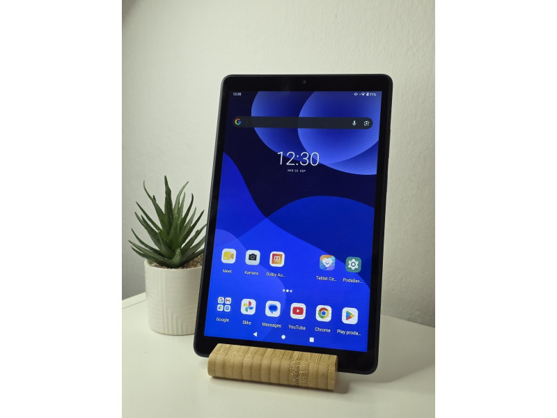 Lenovo TAB M8