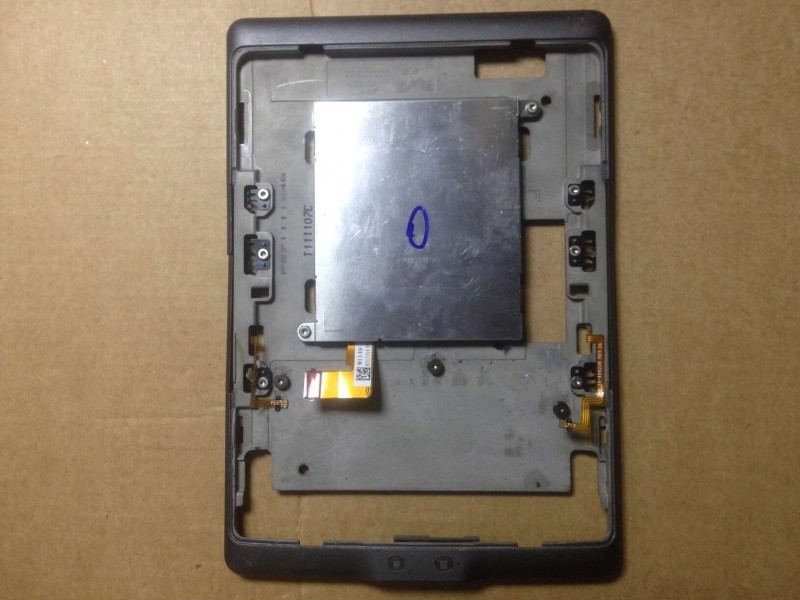 Kindle d01100 - sredji ram sa baterijom