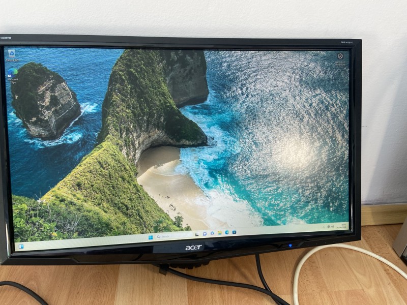 Acer G245H 24``