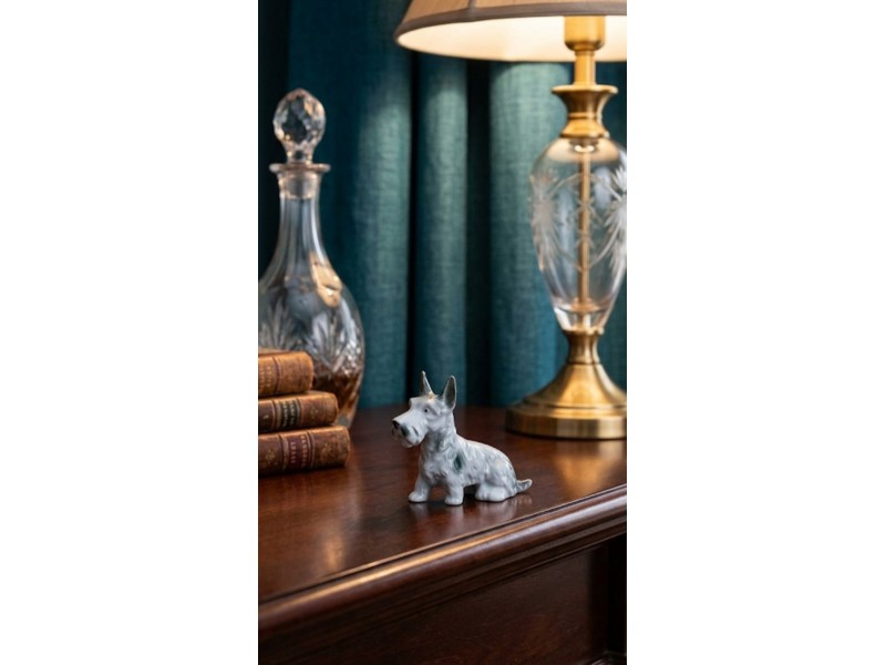 Porcelanska figura Dog Foreign 7777 Mid century