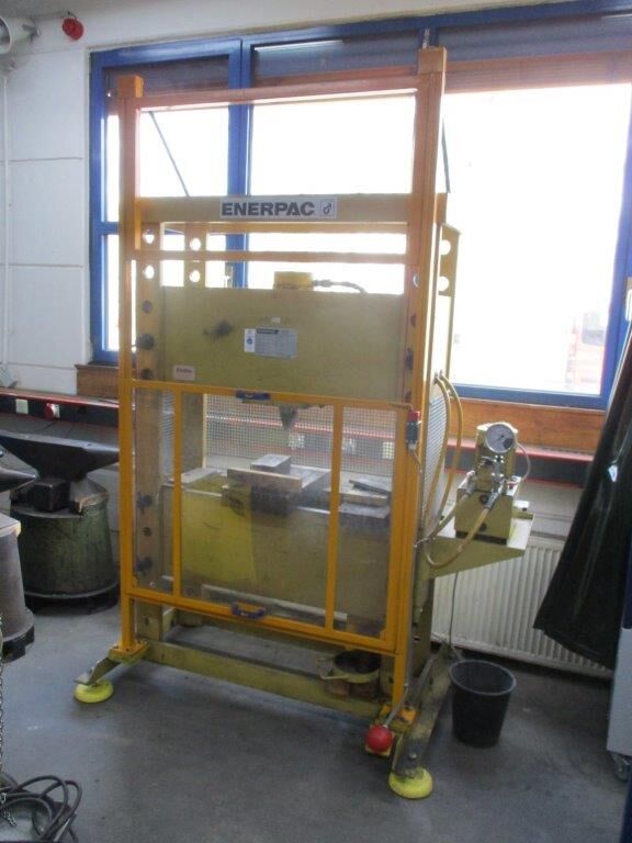 Enerpac BEP 10288 hidraulična presa