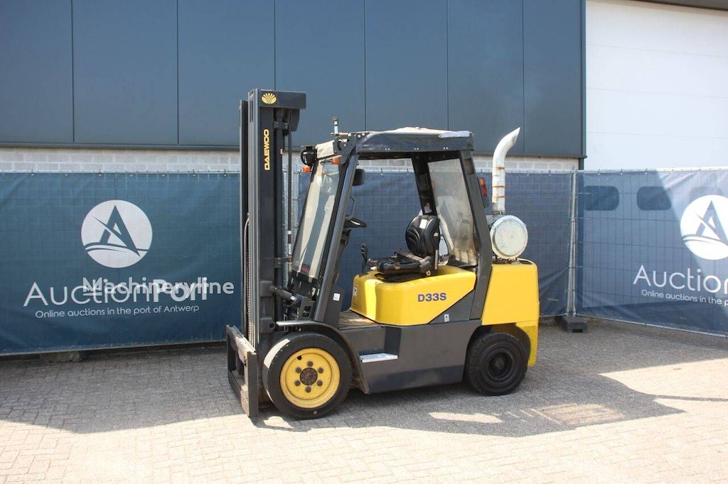 Prodaje se Doosan D33S-3 dizel viljuškar na aukciji