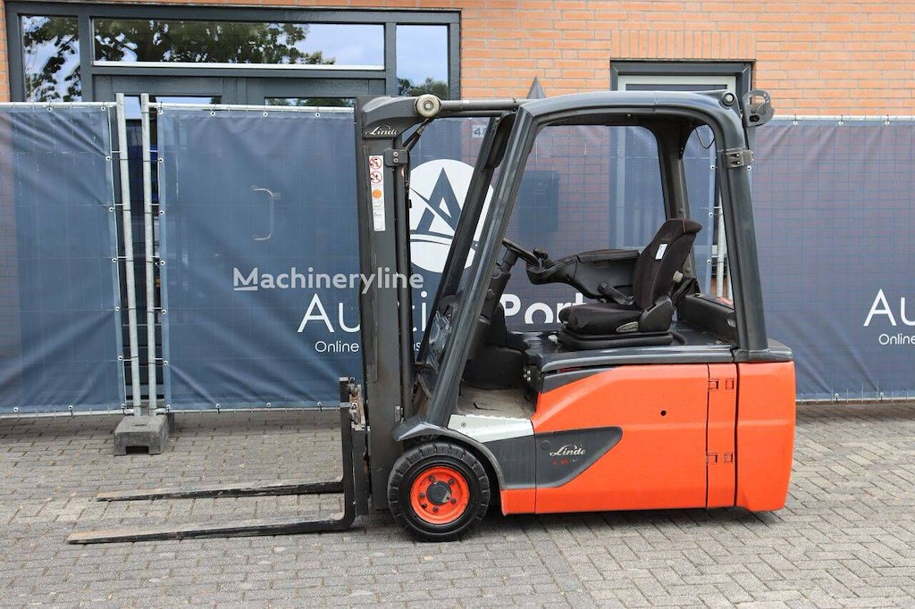 Prodaje se Linde E16L-02 električni viljuškar na aukciji