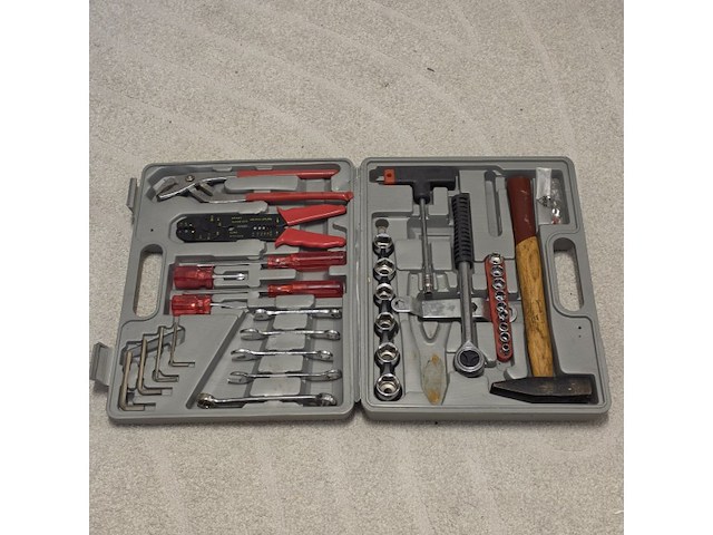 Set kofer alata 100 komada Woby Haus