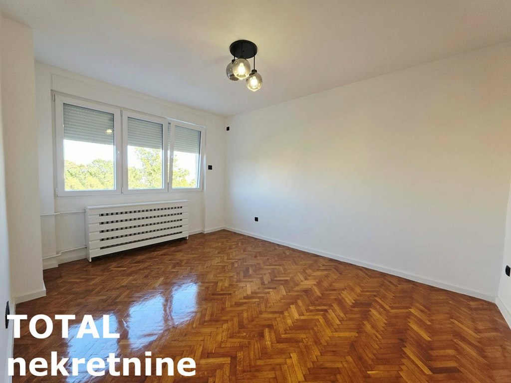 Trosoban stan, Novi Sad – Bulevar | Prodaja · 64m² · 192.000€