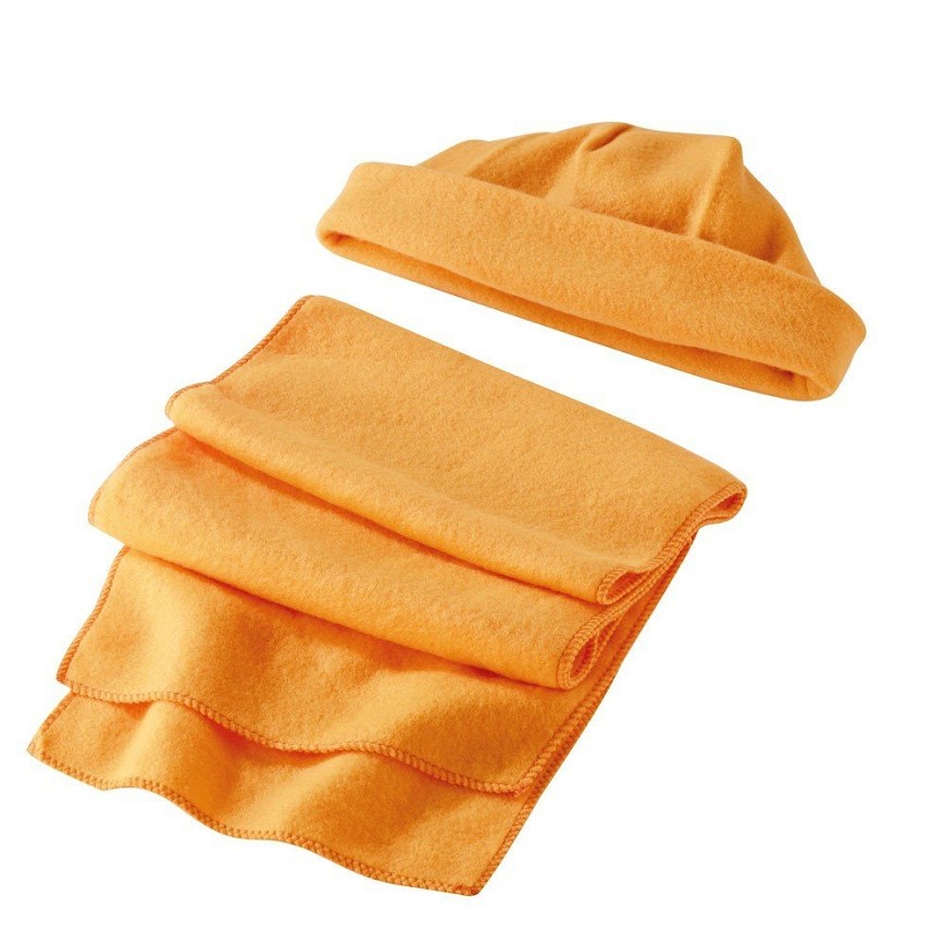 Set šal i kapa