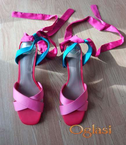 Stradivarius stikle