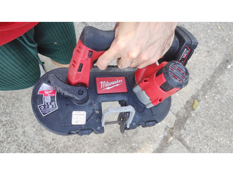 Milwaukee m12 bs testera